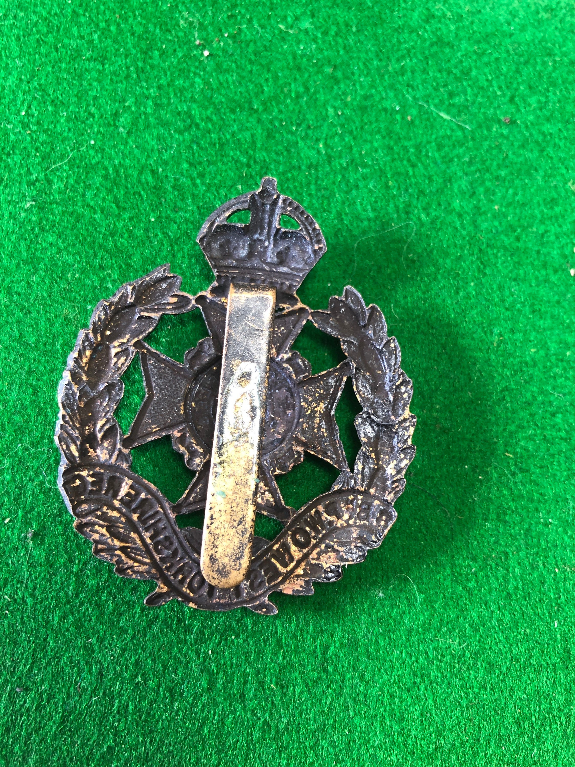 WW2 8th Battalion PWO West Yorkshire Cap Badge - Etsy UK
