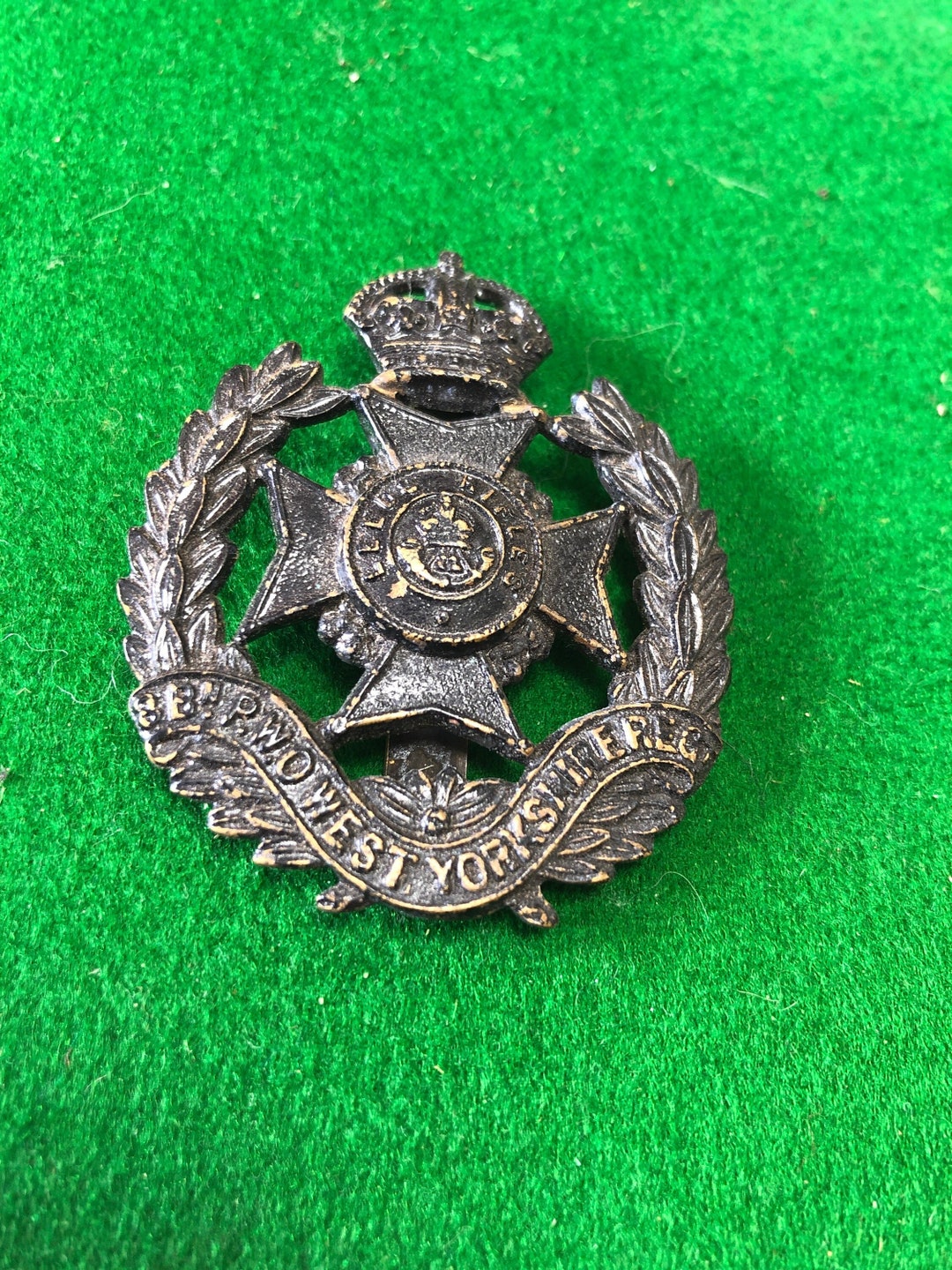 WW2 8th Battalion PWO West Yorkshire Cap Badge - Etsy