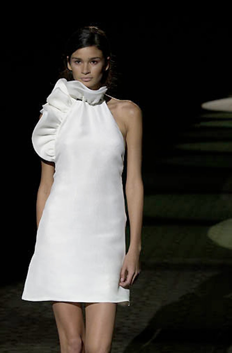 GUCCI FW2000 Ruffled White Dress - Etsy