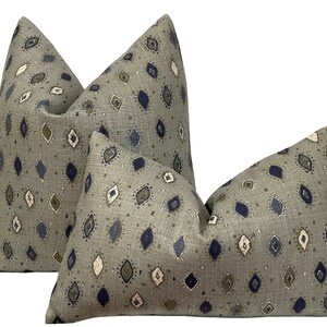 Peter Dunham Pillow Oona in Ocean/ Indigo, Decorative Throw Pillow ...