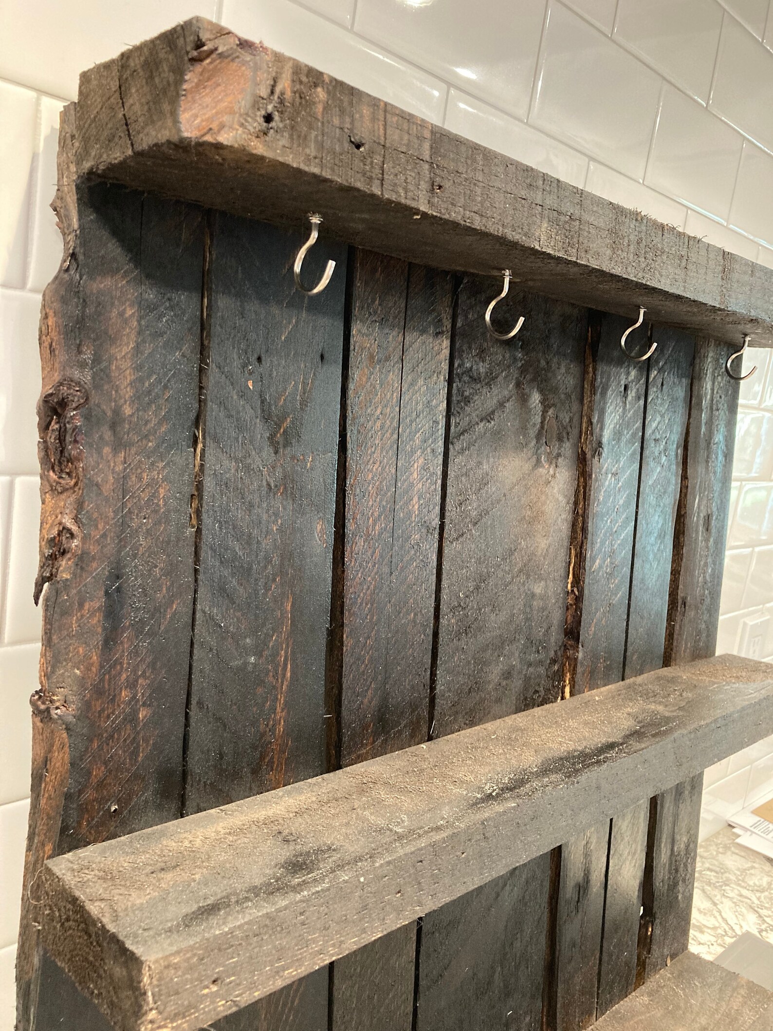 Rustic Pallet Shelf | Authentic Rustic Hand Crafted Wood Shelves ...