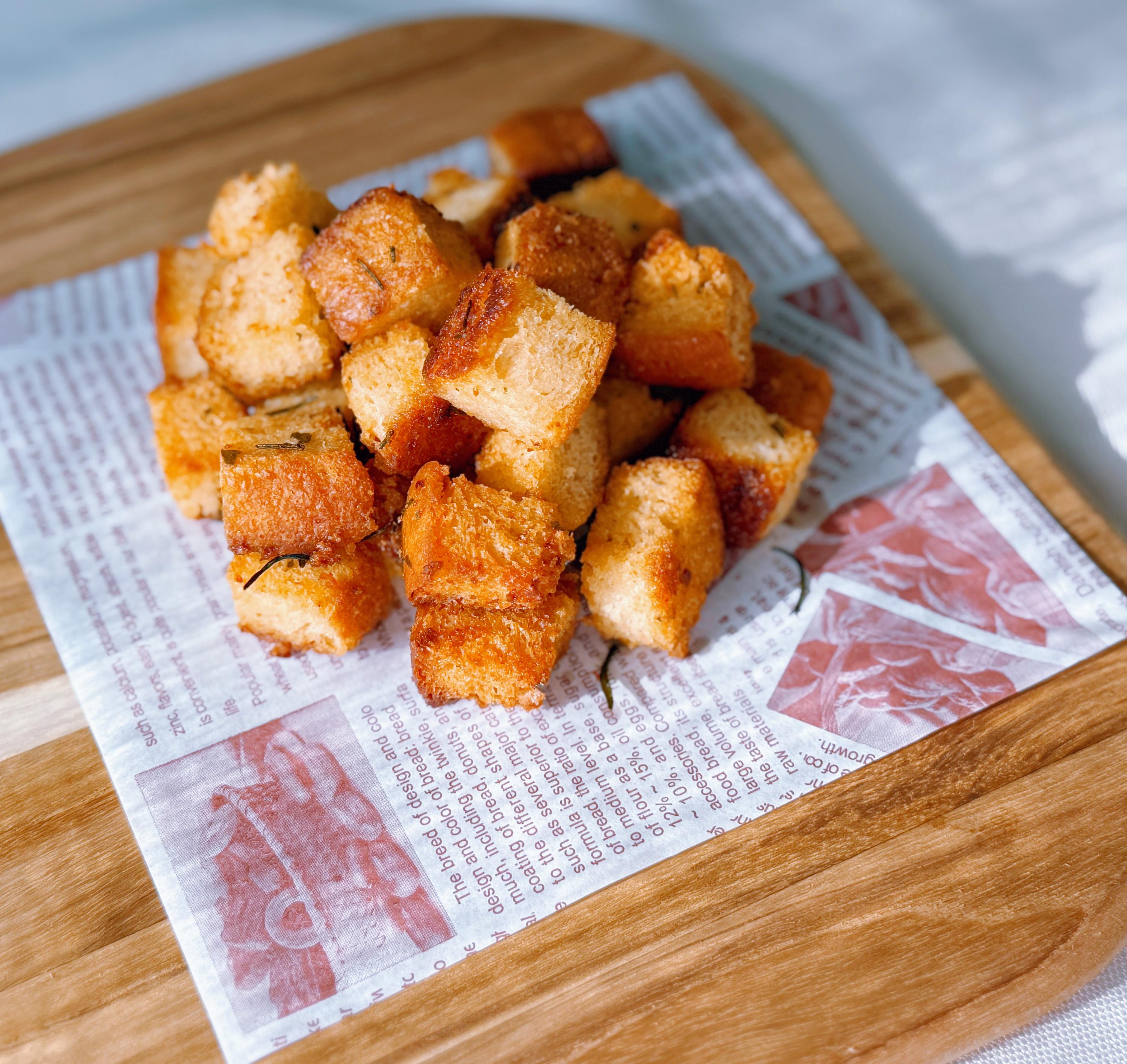 Seasoned Premium Croutons Buttery Garlic/caramel Cinnamon Bite-sized ...