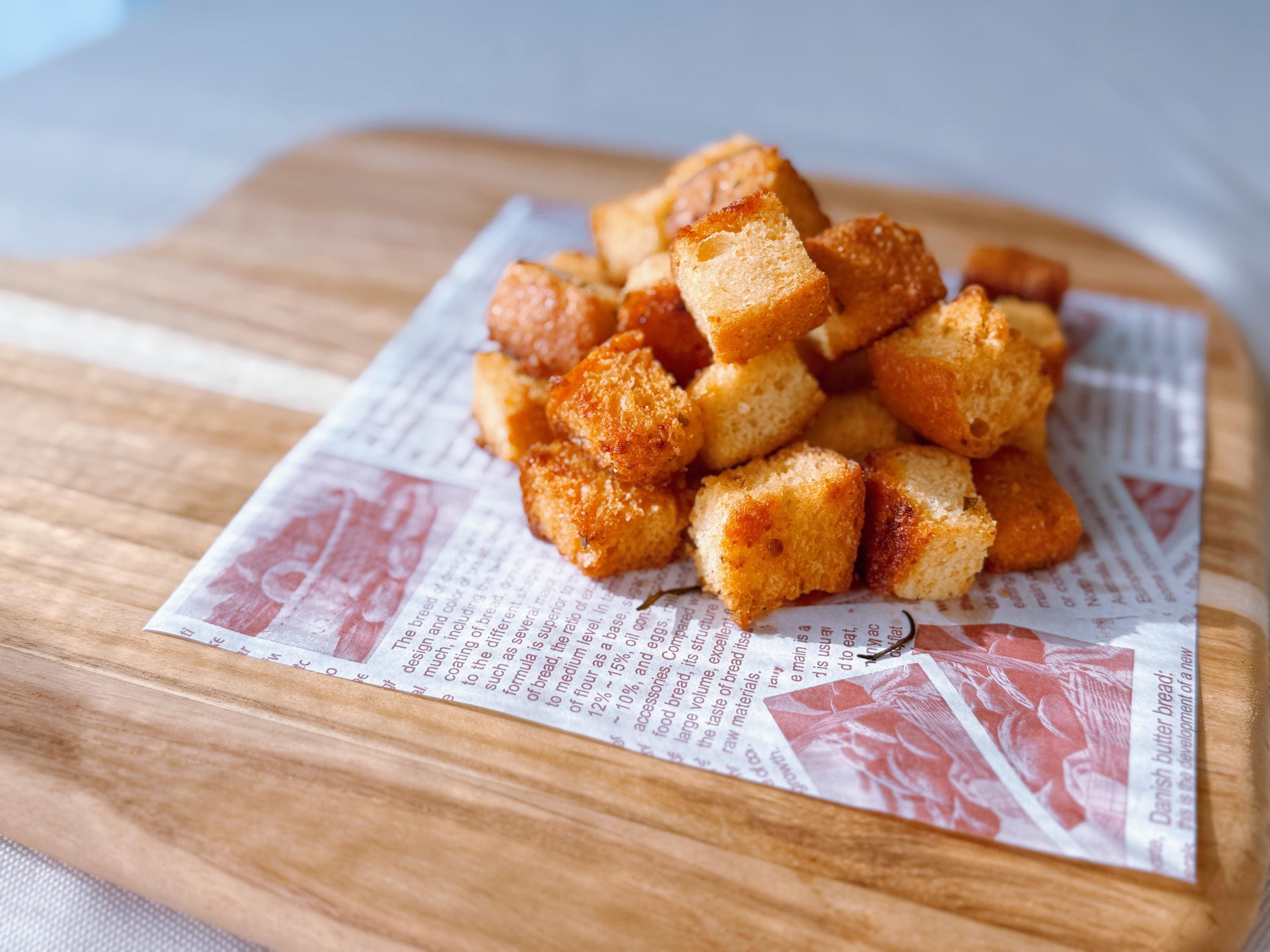 Seasoned Premium Croutons Buttery Garlic/caramel Cinnamon Bite-sized ...