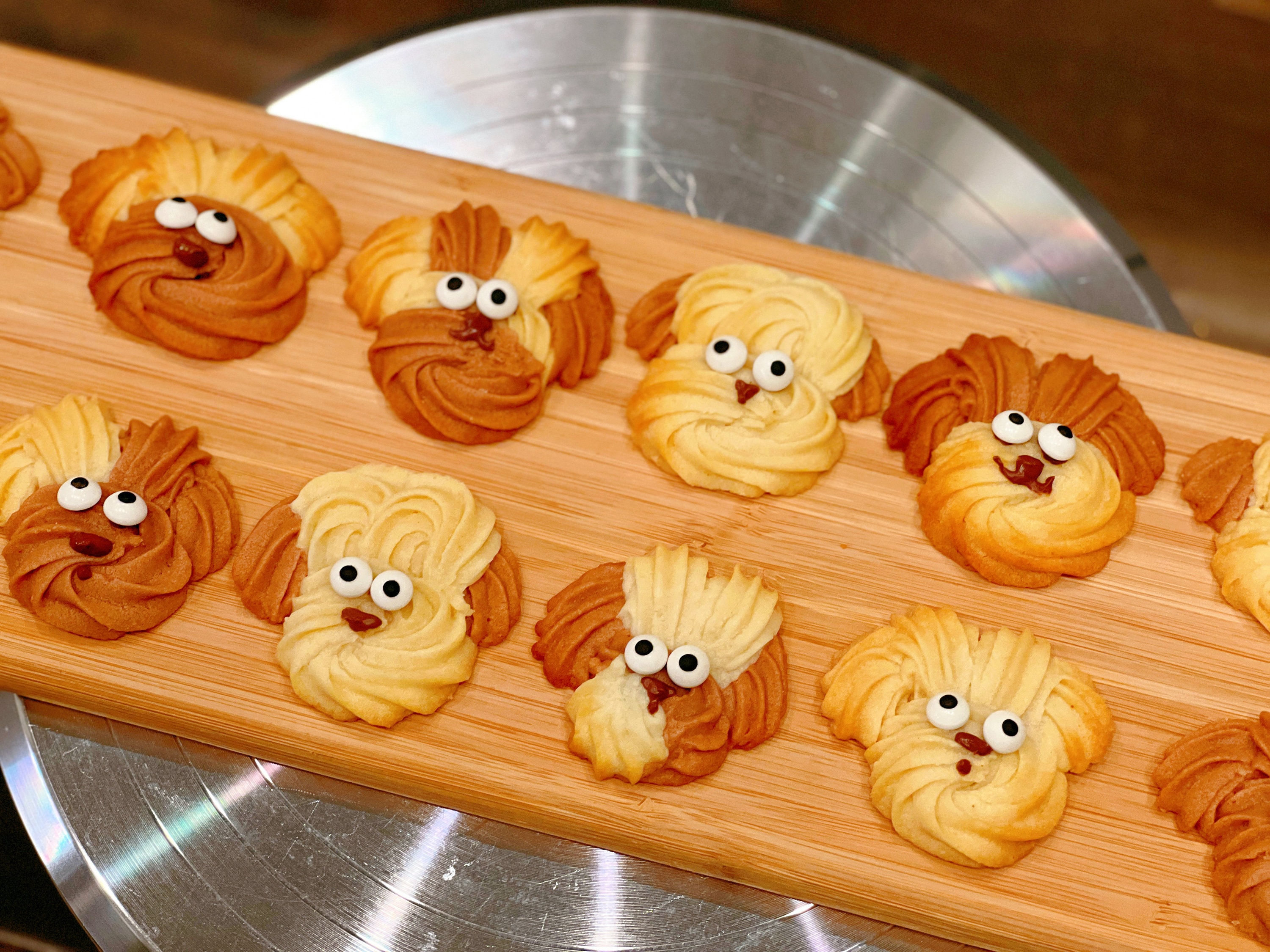 12pcs Cute Dog Shaped Danish Rose Butter Cookies/biscuits Best Gift ...