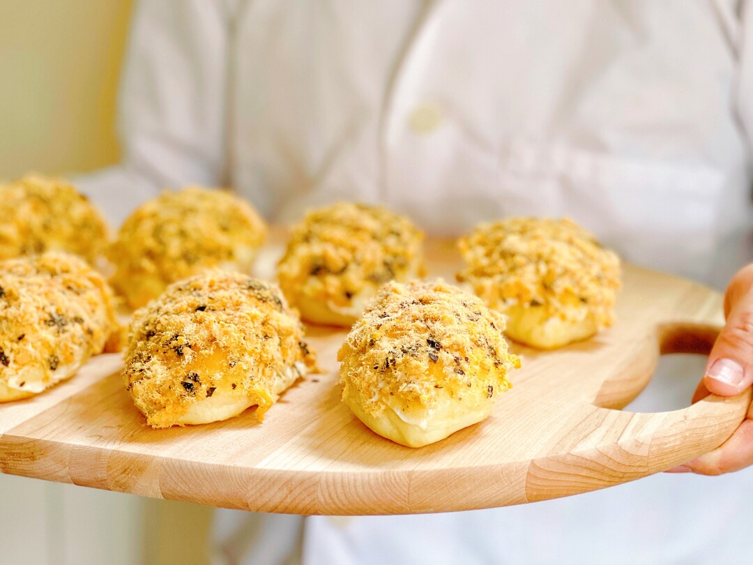 6-pack Sesame Seed and Seaweed Chicken Sung Bun Chicken Meat Floss ...