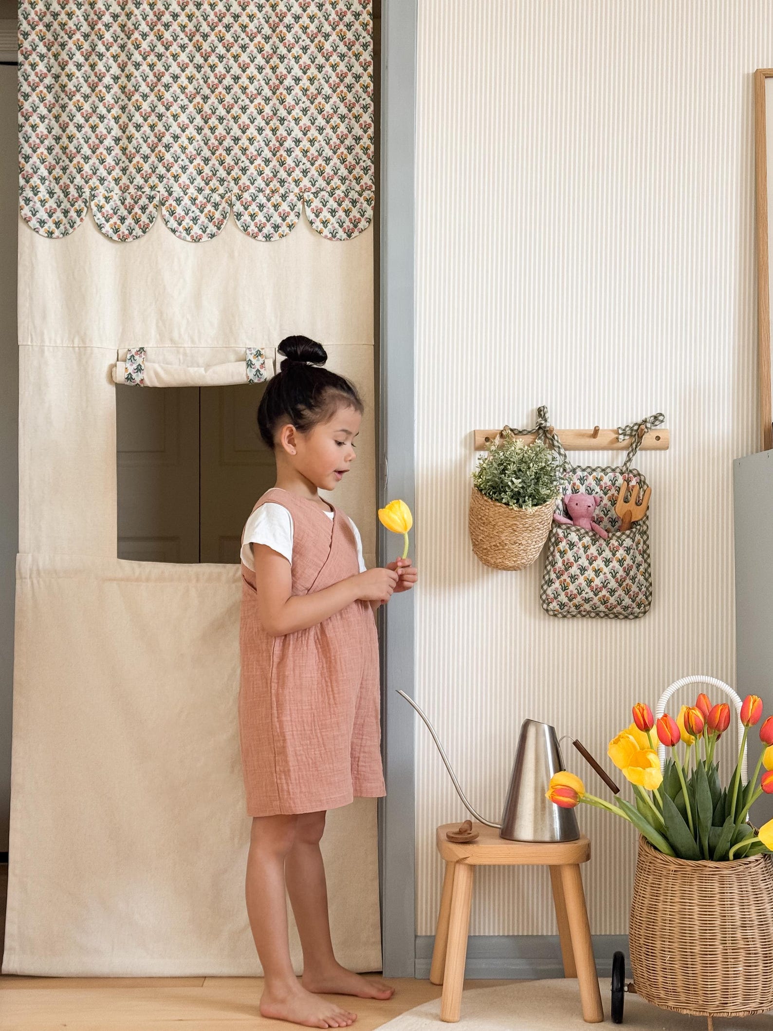 Kiosk PDF Sewing Pattern, Doorway Kiosk for Kids - Etsy