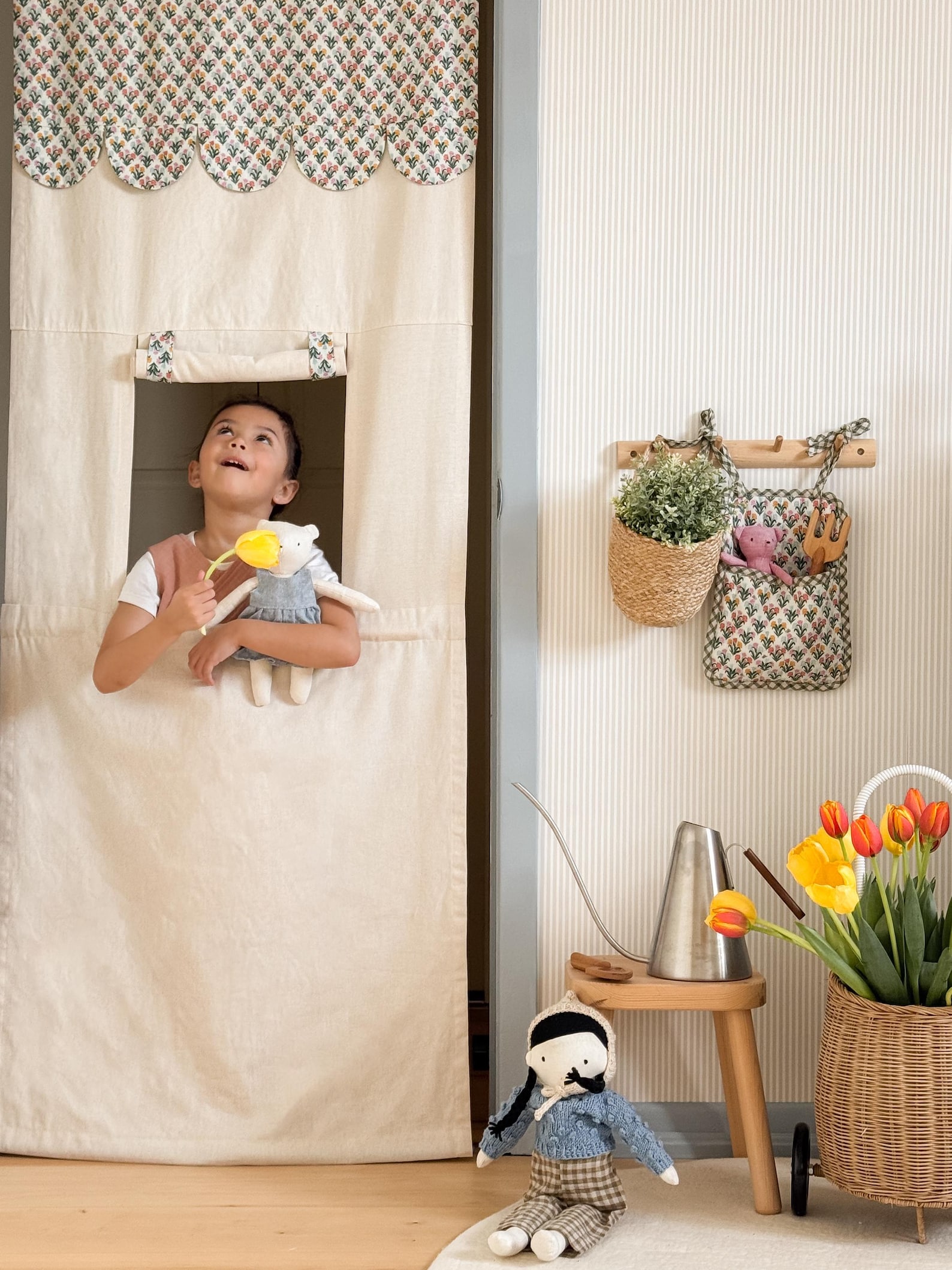 Kiosk PDF Sewing Pattern, Doorway Kiosk for Kids - Etsy