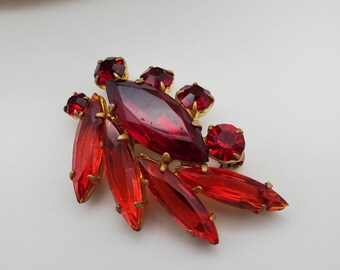 Vintage Trifari 1941 Brooch Des Pat 129319 - Etsy