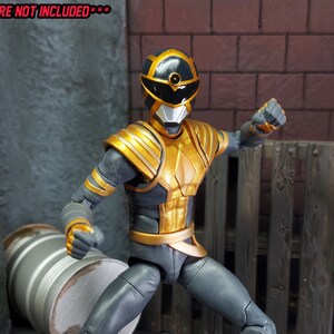 Boom Comics Power Rangers - Lightning Collection Gold Omega Ranger ...