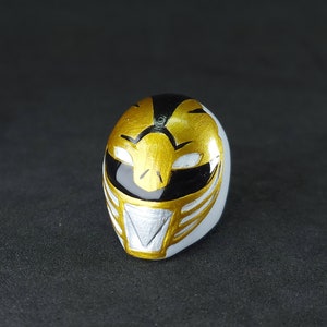 Ninjetti White Falcon Helmet | Lightning Collection Custom | Power ...