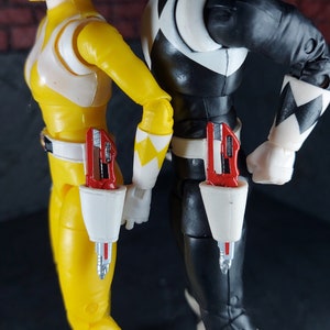 Mighty Morphin Power Rangers - Holsterd Blade Blaster - Lightning ...