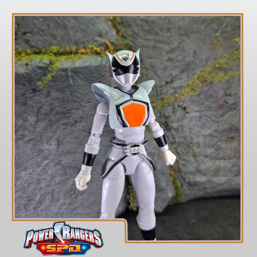 Power Rangers S.P.D. | Lightning Collection - Kat Ranger Helmet | 1/12 ...
