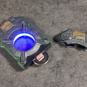 Hand-painted Halo Inspired AI Data Chip Light-up Prop - Etsy