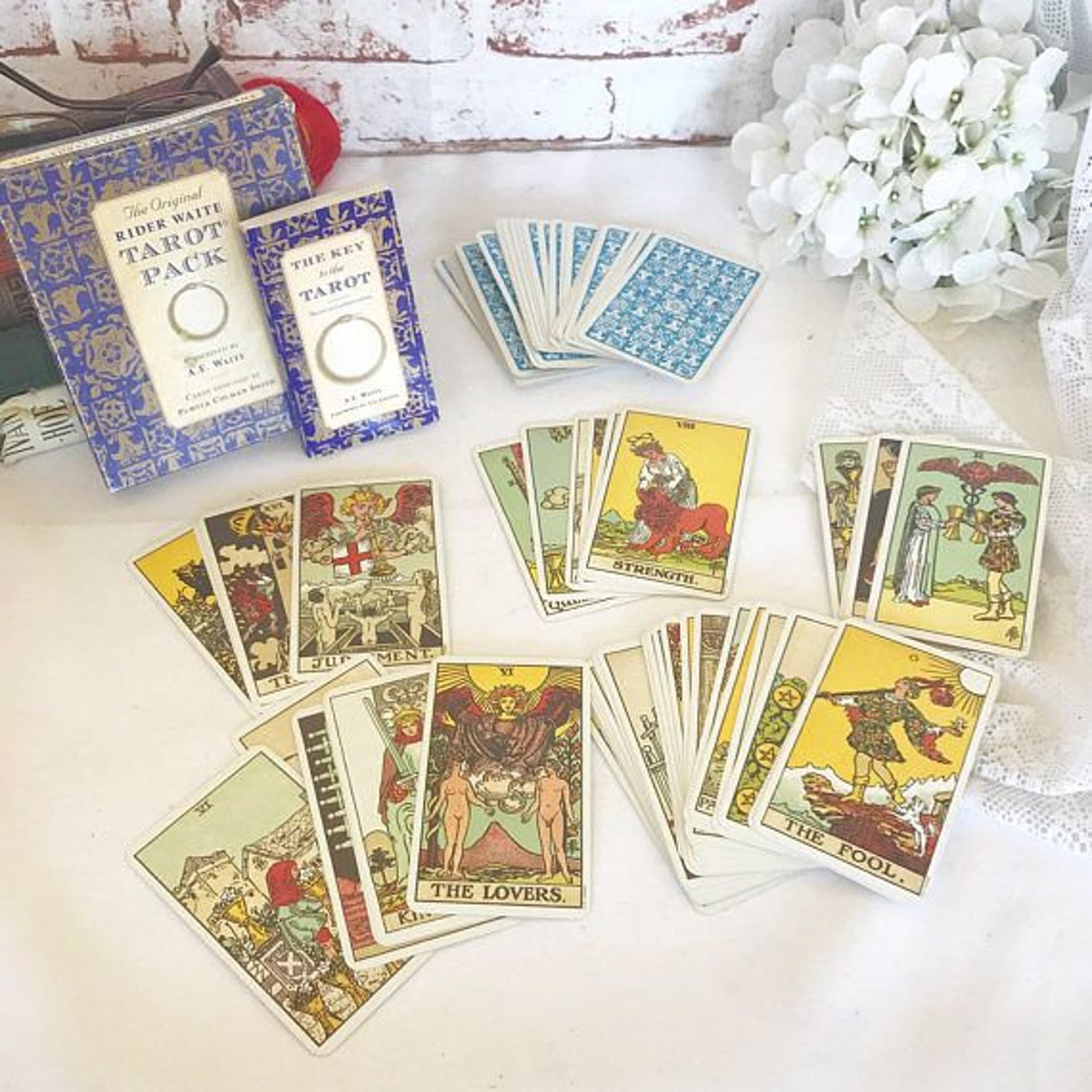 Past Present Future Tarot Spread
