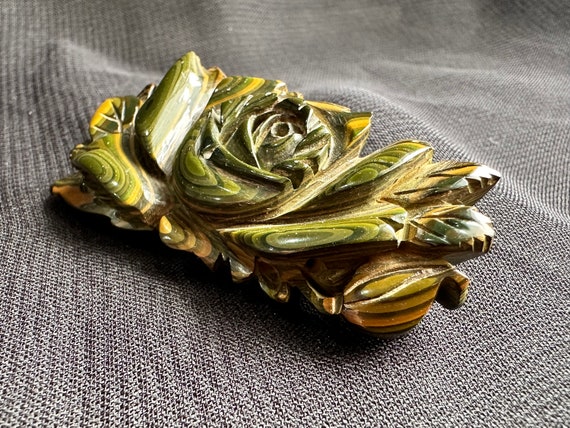 Fabulous 1920s Vintage Art Deco, Hand Carved Bakelite… - Gem