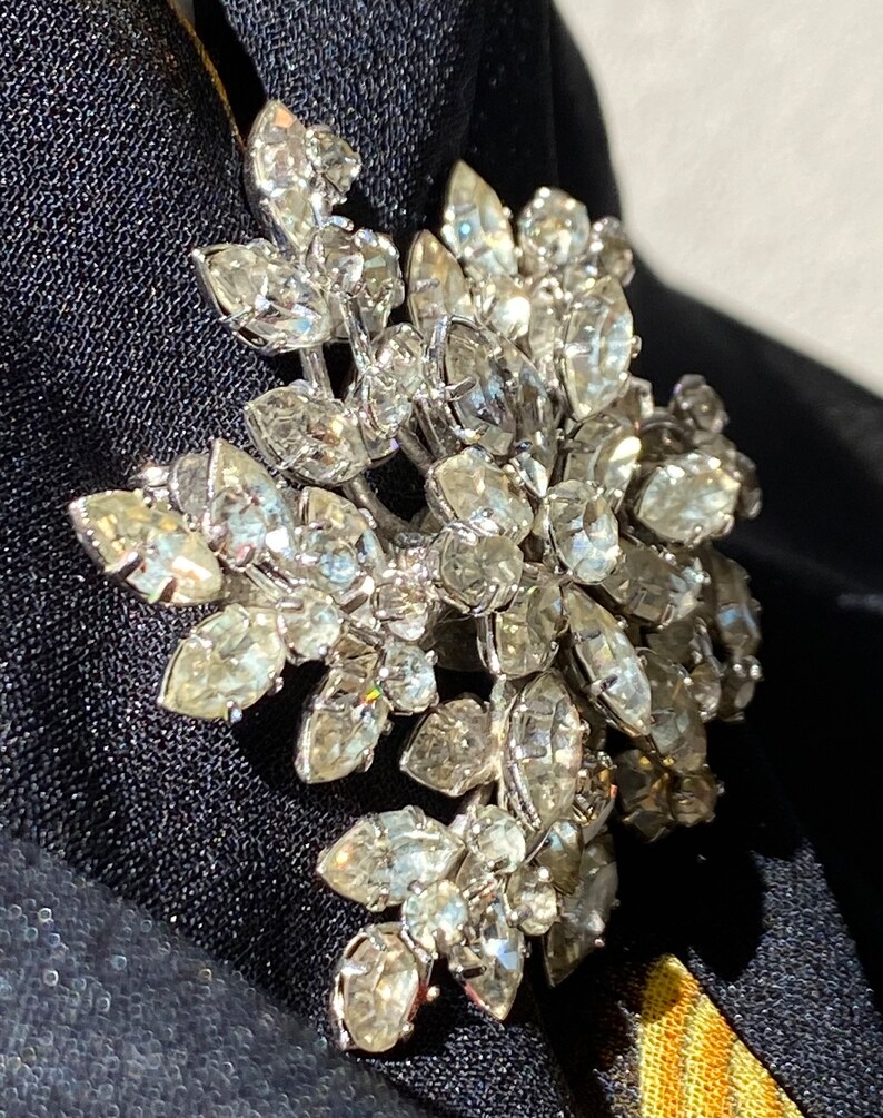 Stunning Donald Simpson, Jewel Crest Clear Water Lily Brooch, Signed - Etsy