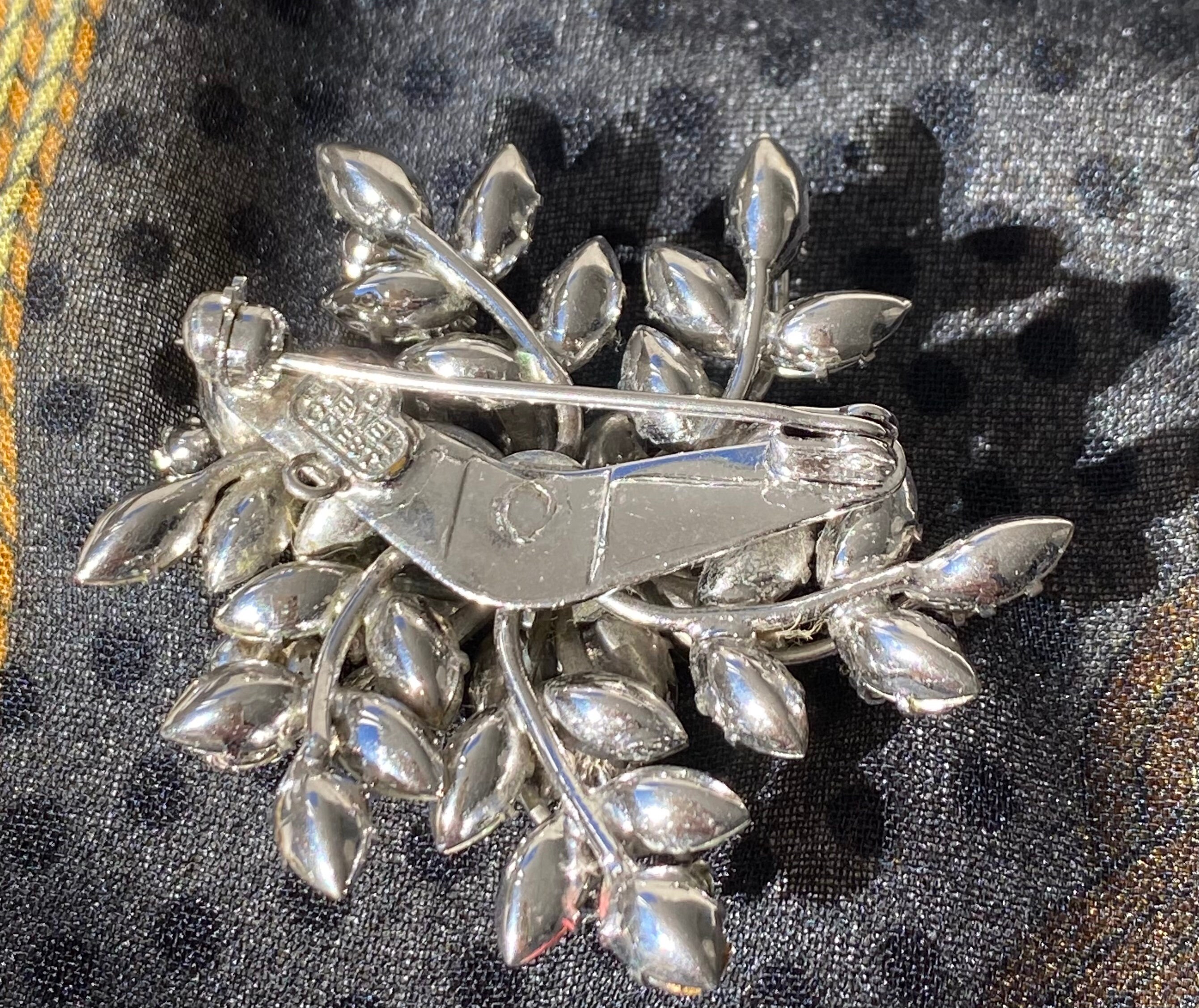 Stunning Donald Simpson, Jewel Crest Clear Water Lily Brooch, Signed - Etsy