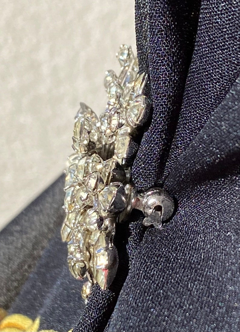 Stunning Donald Simpson Jewel Crest Clear Water Lily Brooch - Etsy