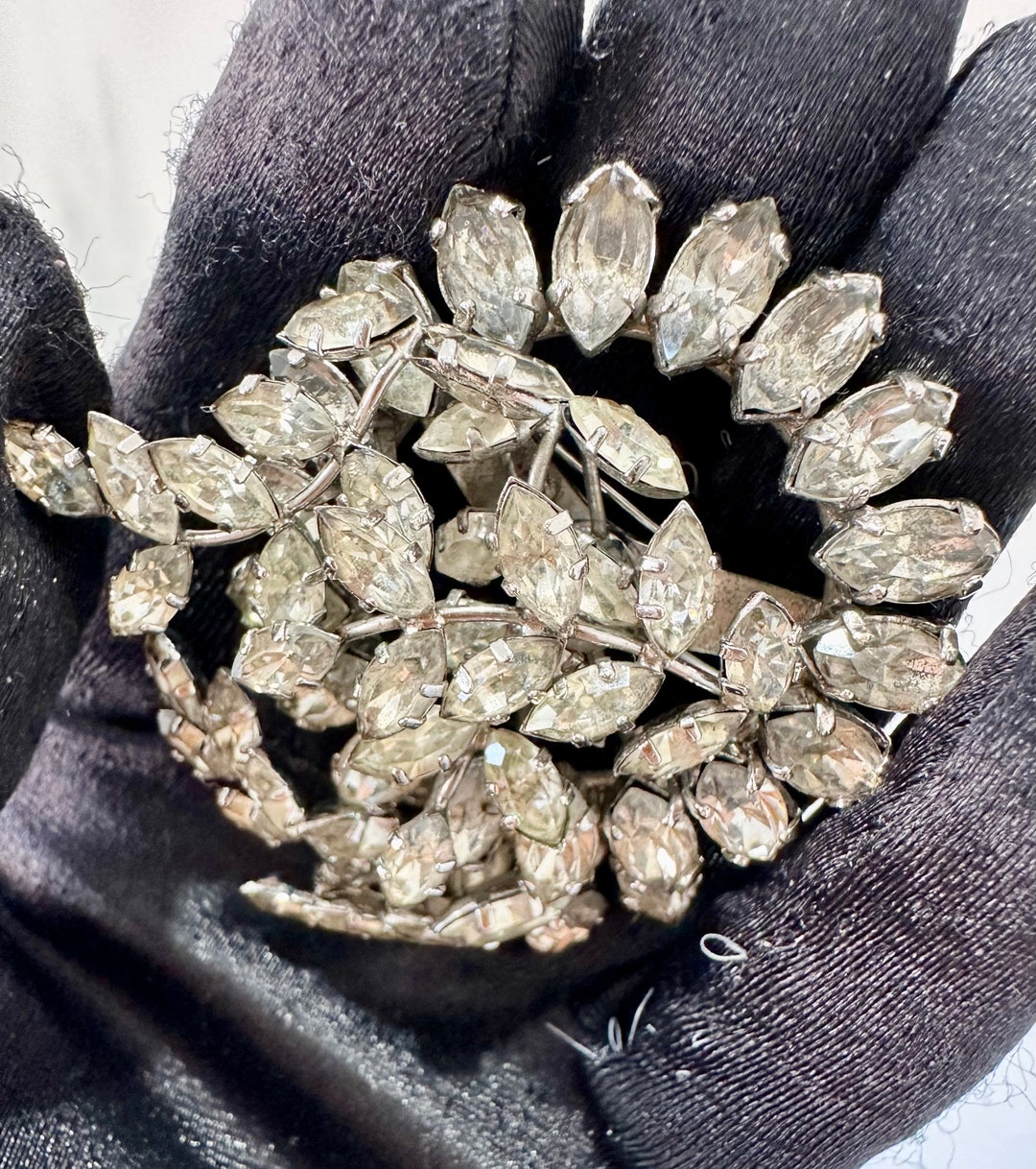 Vintage Jewel Crest Brooch: Donald Simpson Floral Rhinestone Pin - Etsy ...