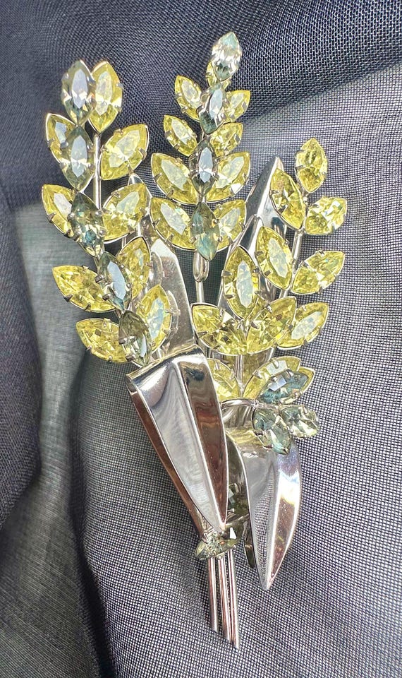 Rare and Dazzling, Vintage Donald Simpson/Jewel Crest… - Gem