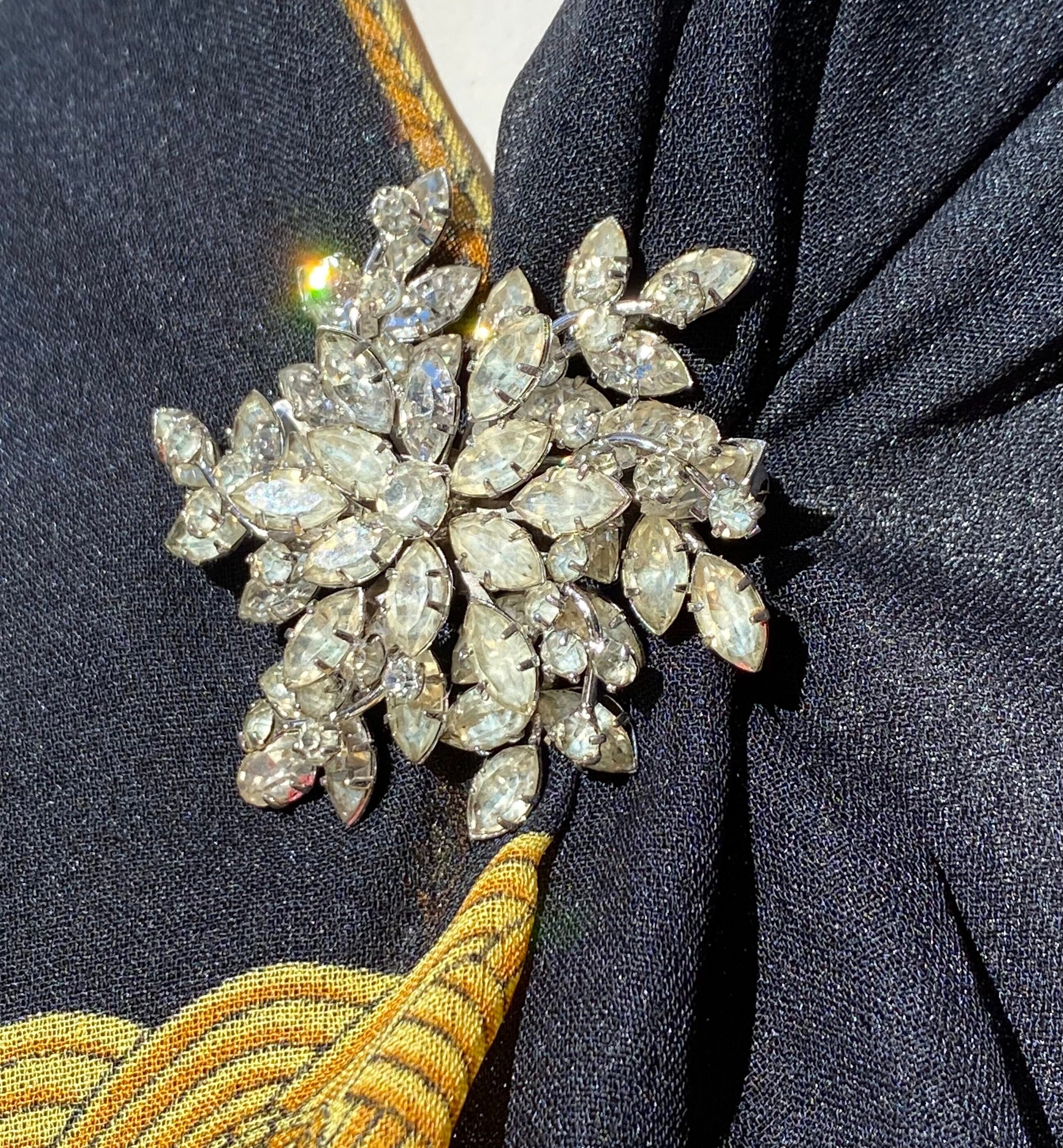 Stunning Donald Simpson, Jewel Crest Clear Water Lily Brooch, Signed - Etsy