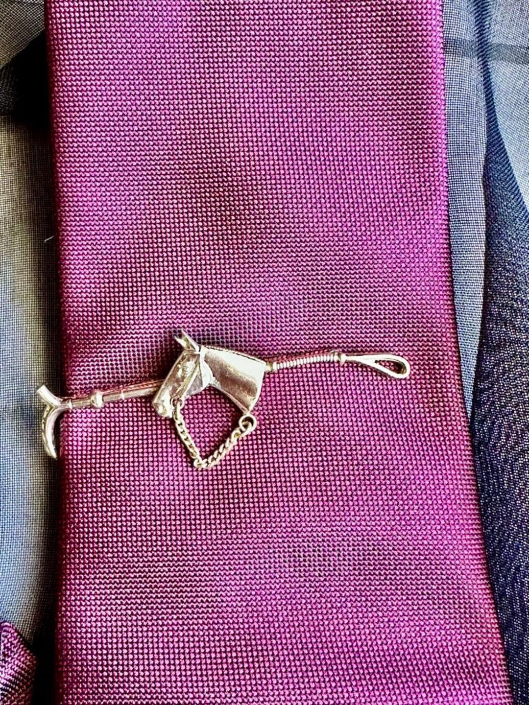 Stylish Vintage 1940's Stratton, Champagne Gold Tone, Equestrian Horse ...