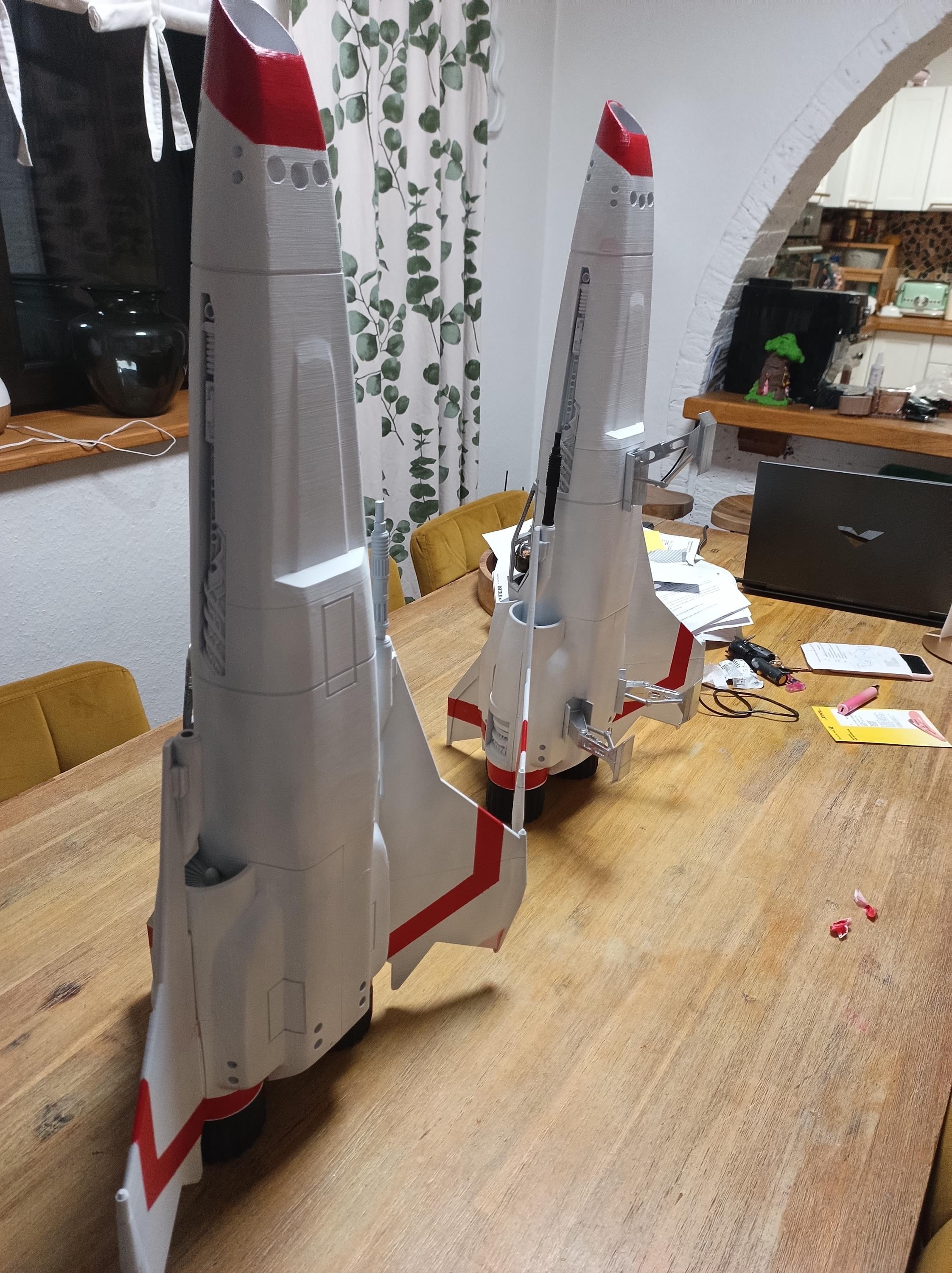 BSG - Colonial Viper MKII - Diamond Select Scale - Battlestar Galactica ...