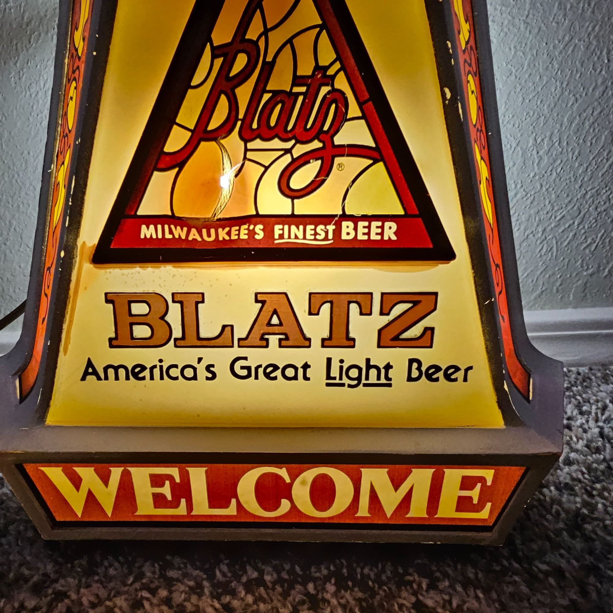 Vintage Blatz Beer Welcome Lighted Sign 1978 Heileman Brewing Man Cave ...