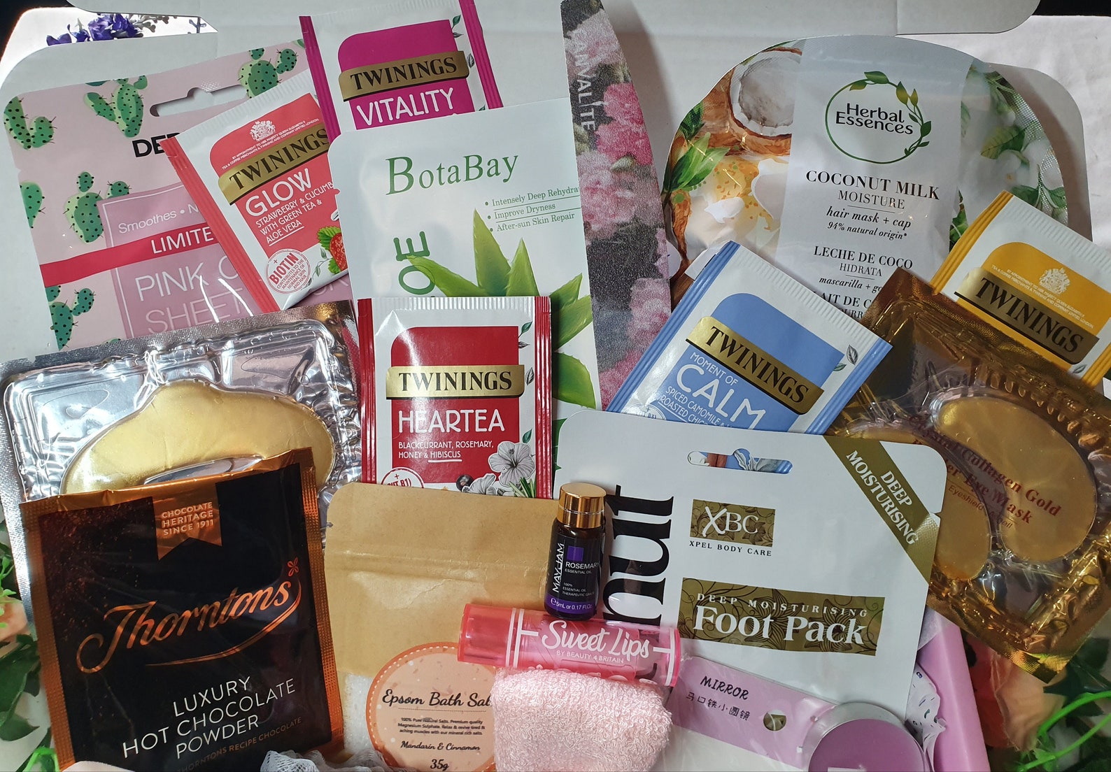 XL Super Deluxe Spa Gift Hamper, Pamper Hamper Gift Set, Spa Package in ...