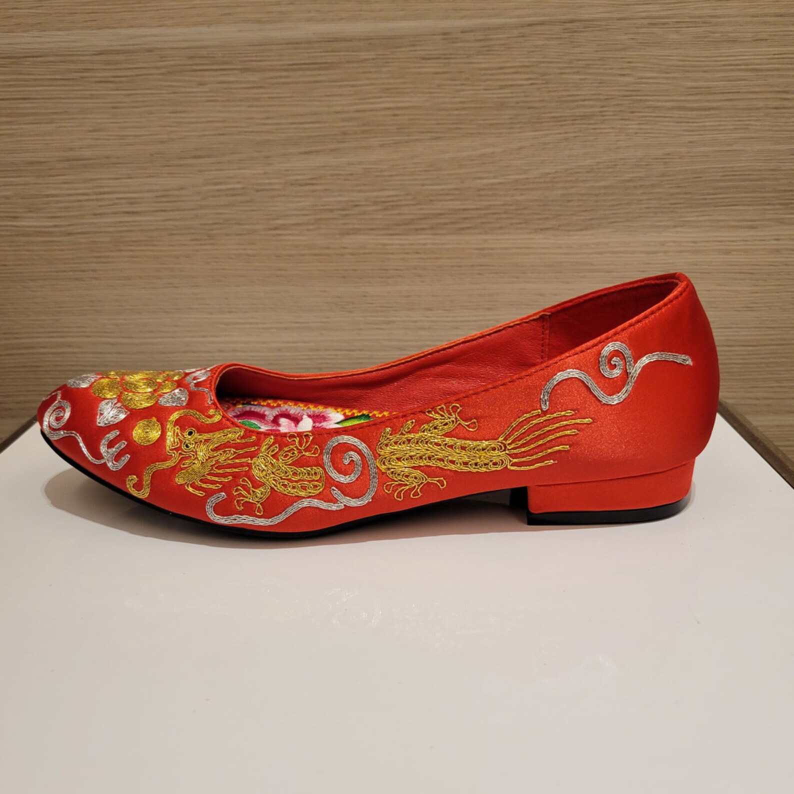 Golden Flower With Dragon and Phoenix Chinese Wedding Shoes ...