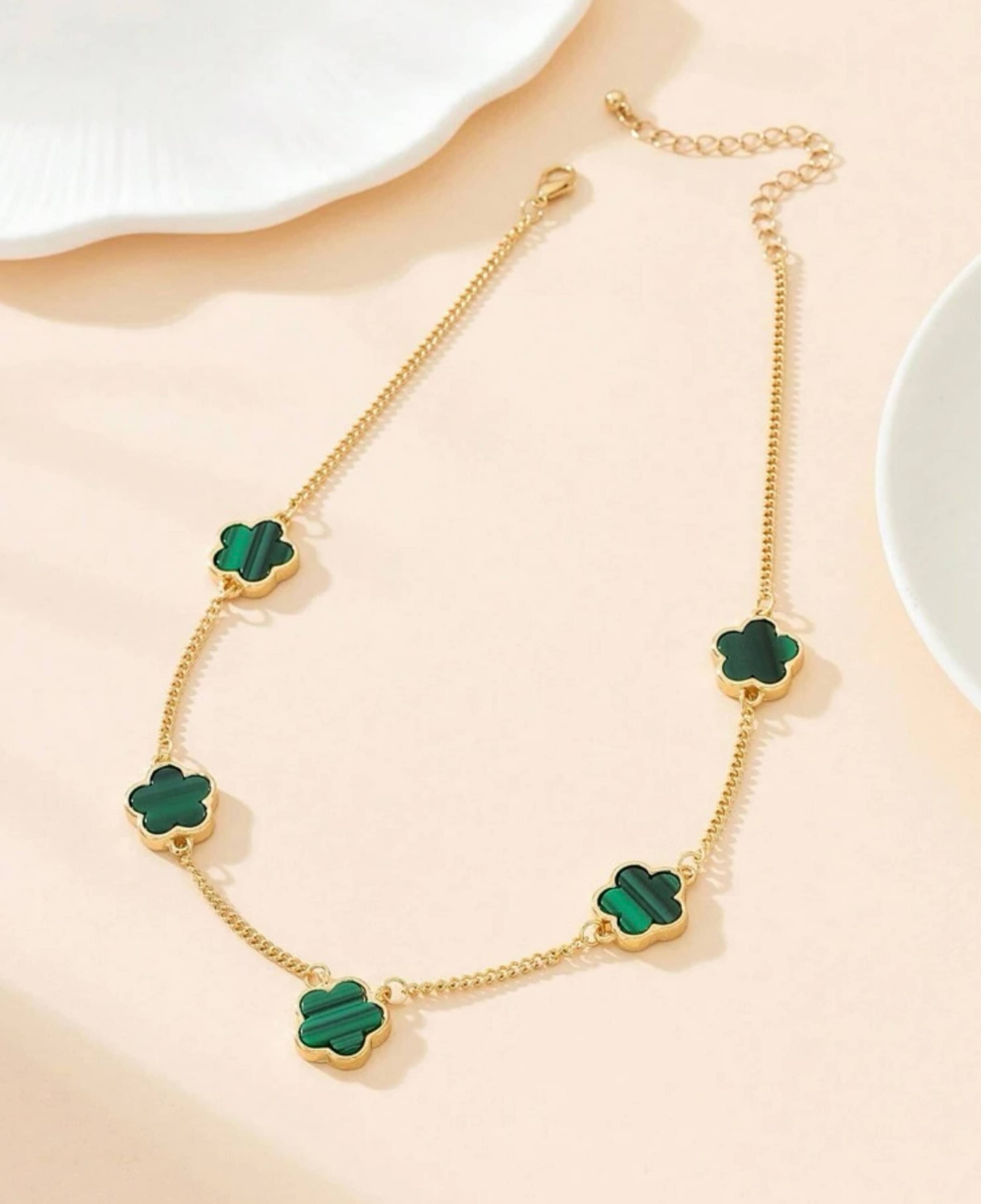 Clover Leaf Emerald Green Gold Necklace - Etsy
