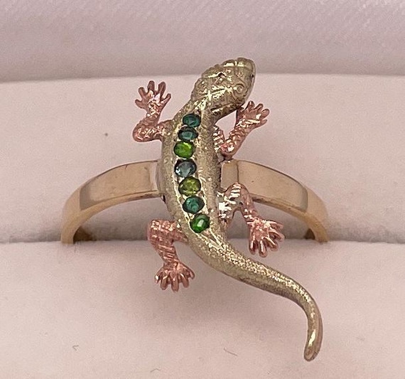 Rare Antique Lizard Ring - Gem