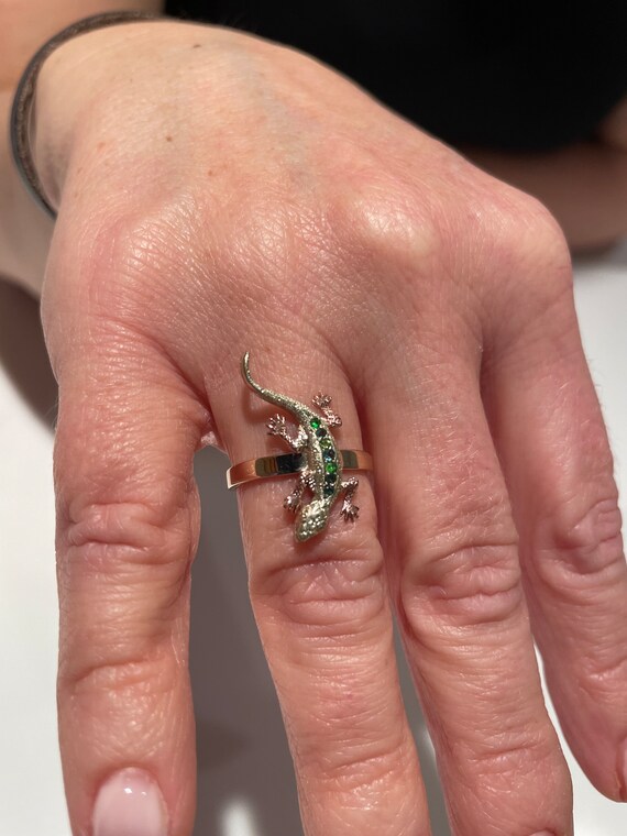 Rare Antique Lizard Ring - Gem