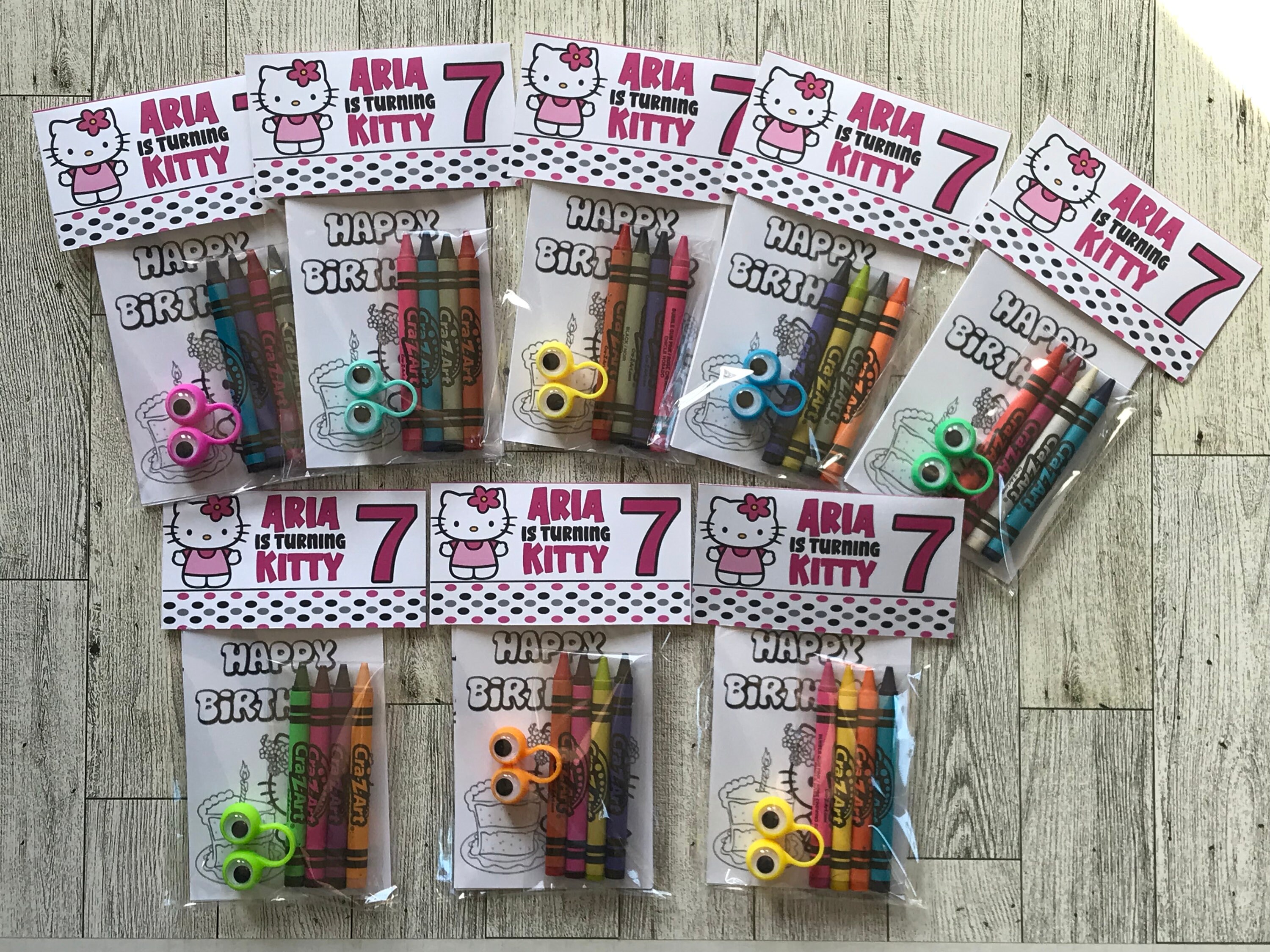 Hello Kitty Finger Puppet Coloring Party Favor Kit With Crayons, Kitten ...