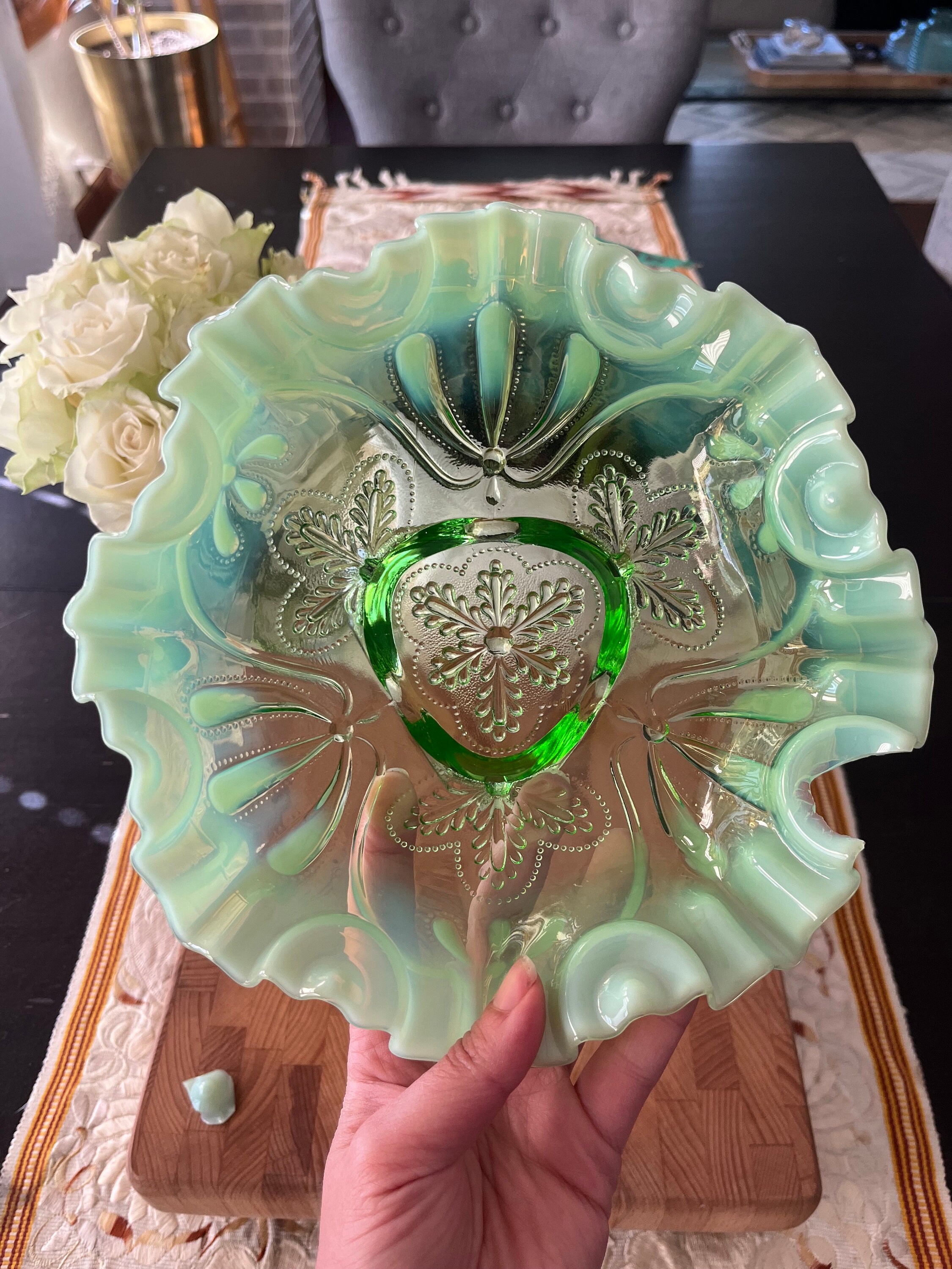 Jefferson Meander Green Opalescent Meander Ruffled 3-toed Footed ...