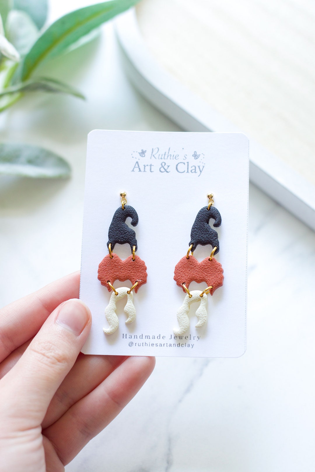 Three Witches Dangle Earings | Hocus Pocus Inspired Dangle Earrings ...