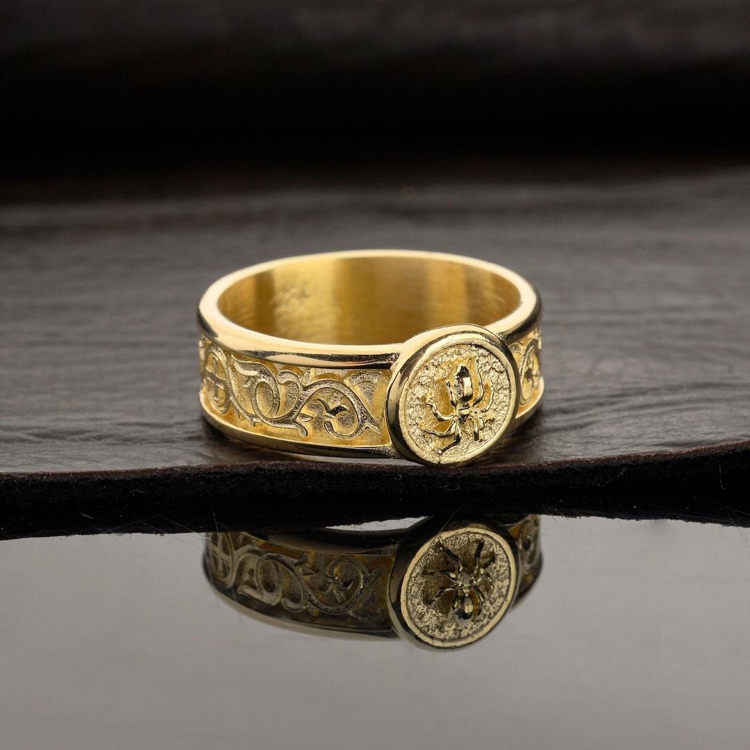 10k Gold Spider Ring, Gothic Band Ring, Lily & Cross Detail - Etsy