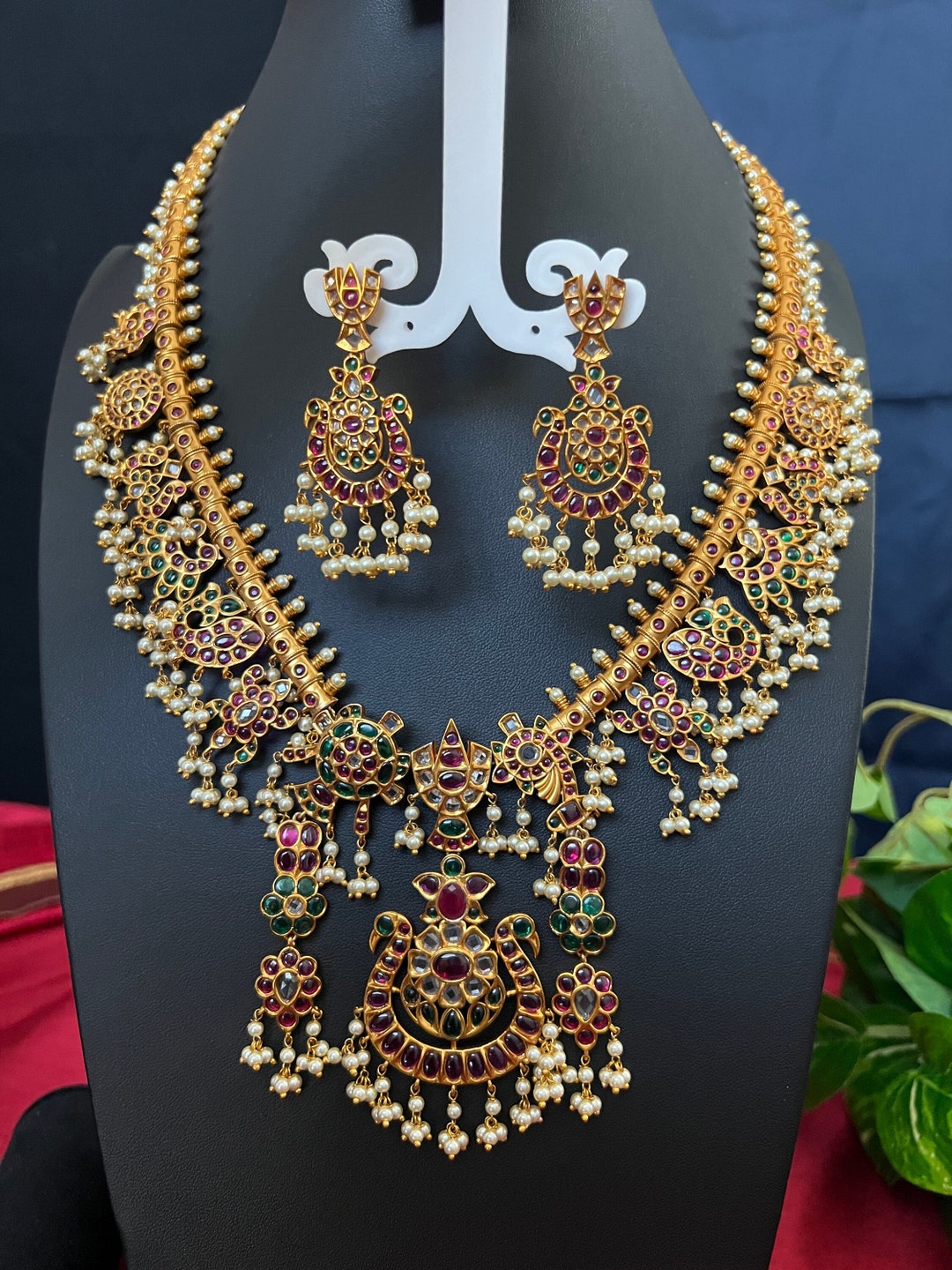 Kemp Kundan Peacock/ Namalu Shanku Chakra Haram Antique Gold Finish ...