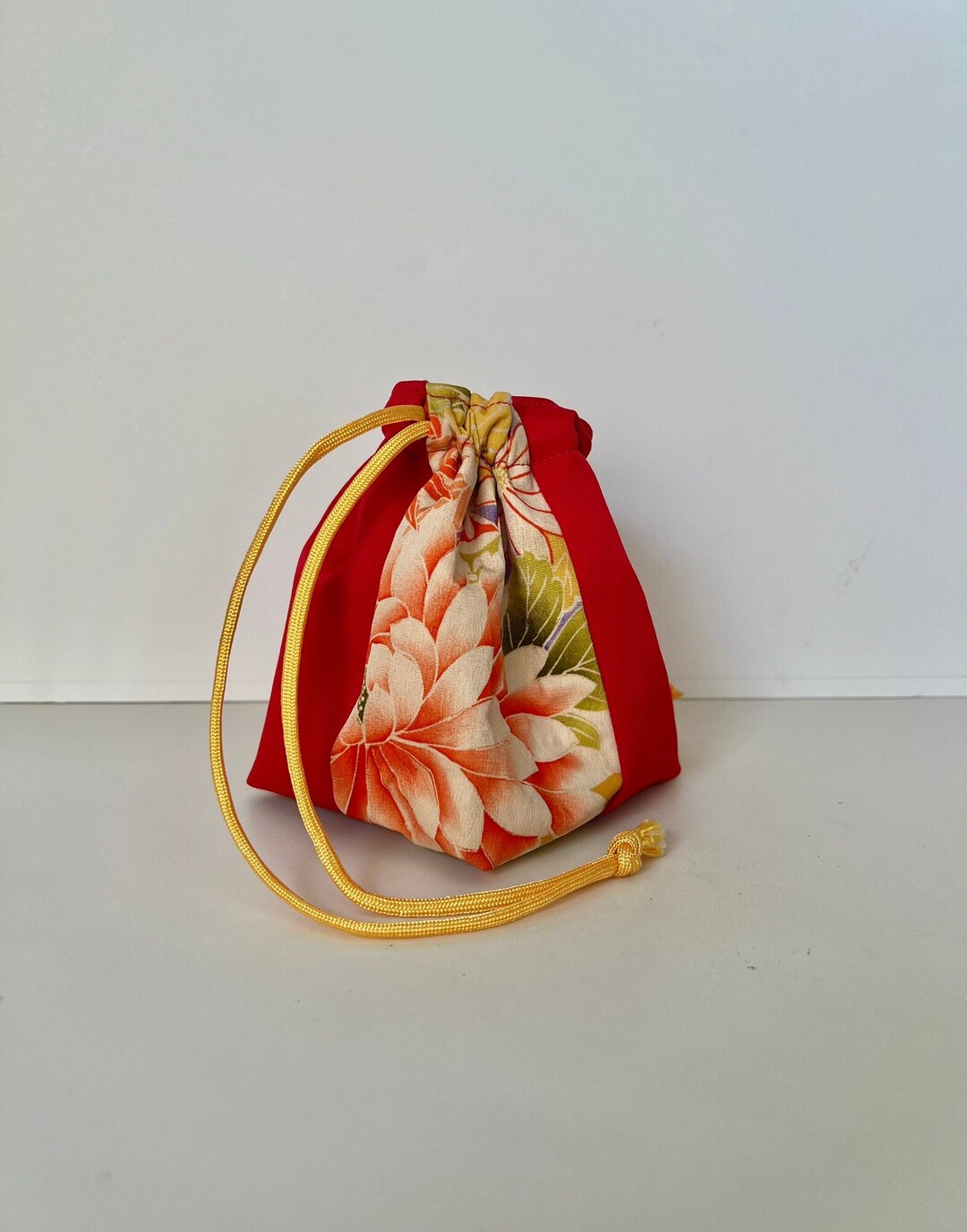 Yukata Kinchaku Bag, Vintage Kimono Fabric Pouch, Paper Balloon Type ...