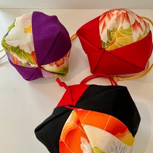 Yukata Kinchaku Bag, Vintage Kimono Fabric Pouch, Paper Balloon Type ...