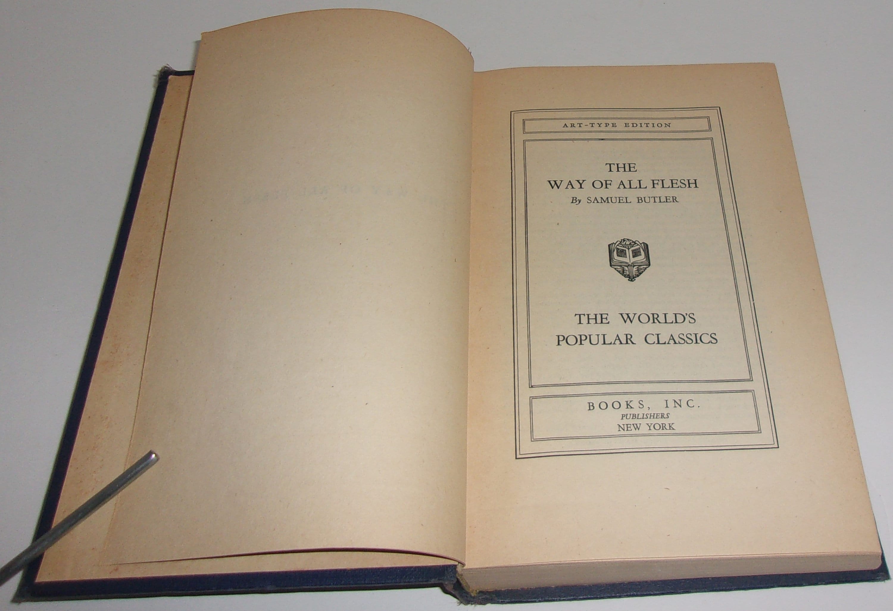 Set of 8 the World's Popular Classics Art-type Edition,pride and ...