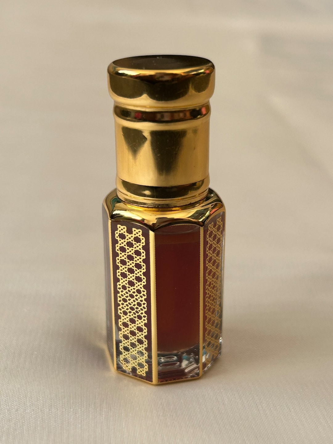 Oud Cambodi Musk | Natural Oil | Musk | Musk Oil | Pure Oud | Agarwood ...