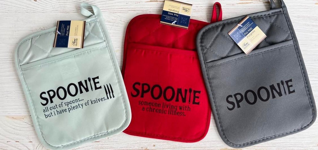 Spoonie Chronic Pain Spoonie Out of Spoons but Have Knives Pot Holder ...