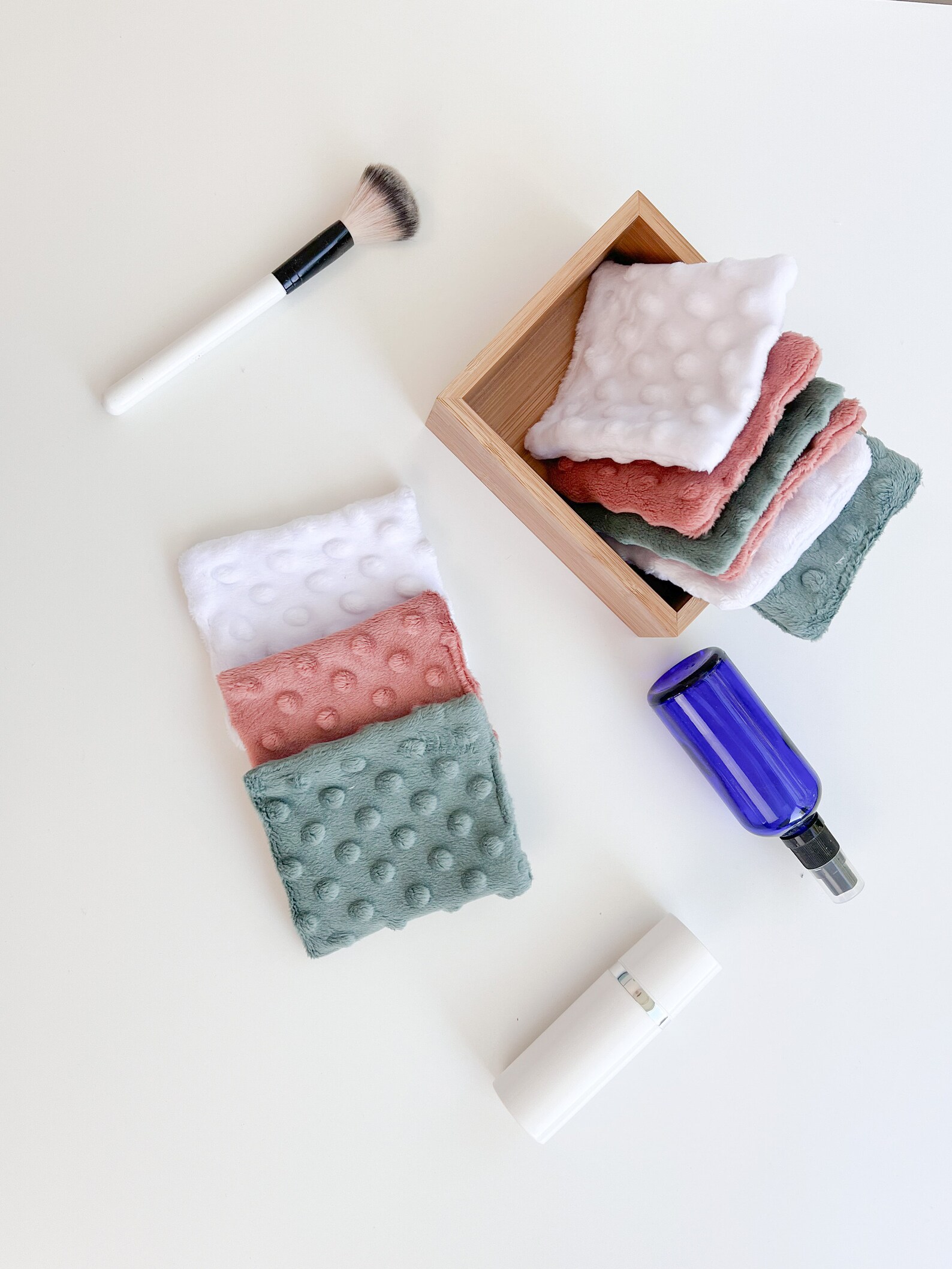 Face Rounds, Facial Cleansing Fleece Micro Sponge, Makeup Remover Wipes ...