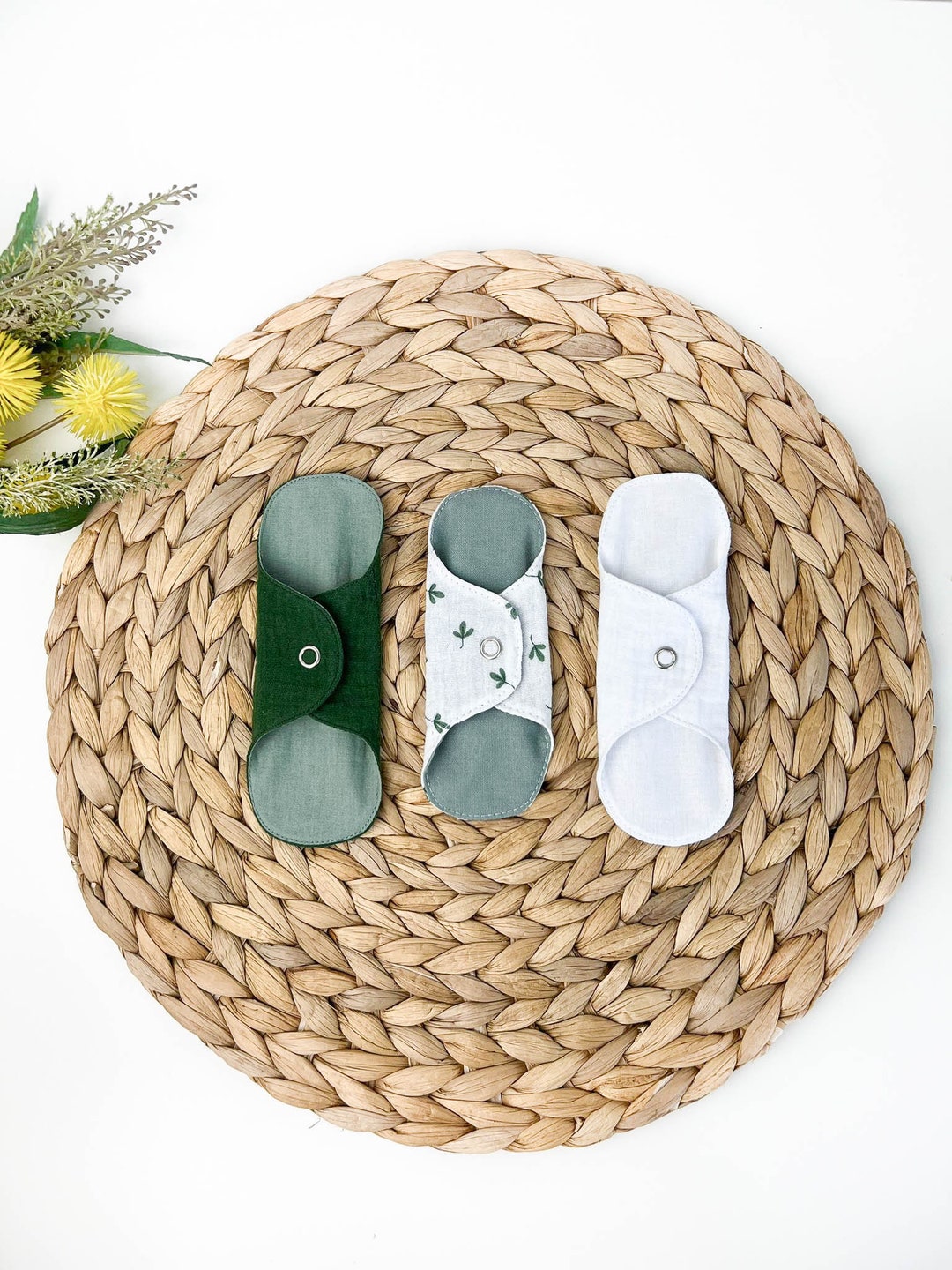 Every Day Breathable Light Flow Pantyliners, Soft and Comfortable Zero ...