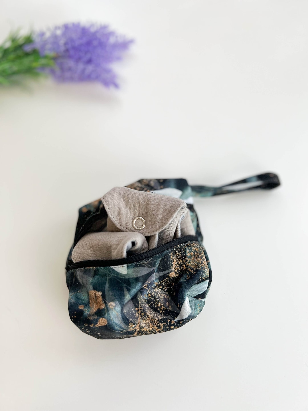 Washable Feminine Hygiene Wrapper for Menstrual Pads, Waterproof Pad ...