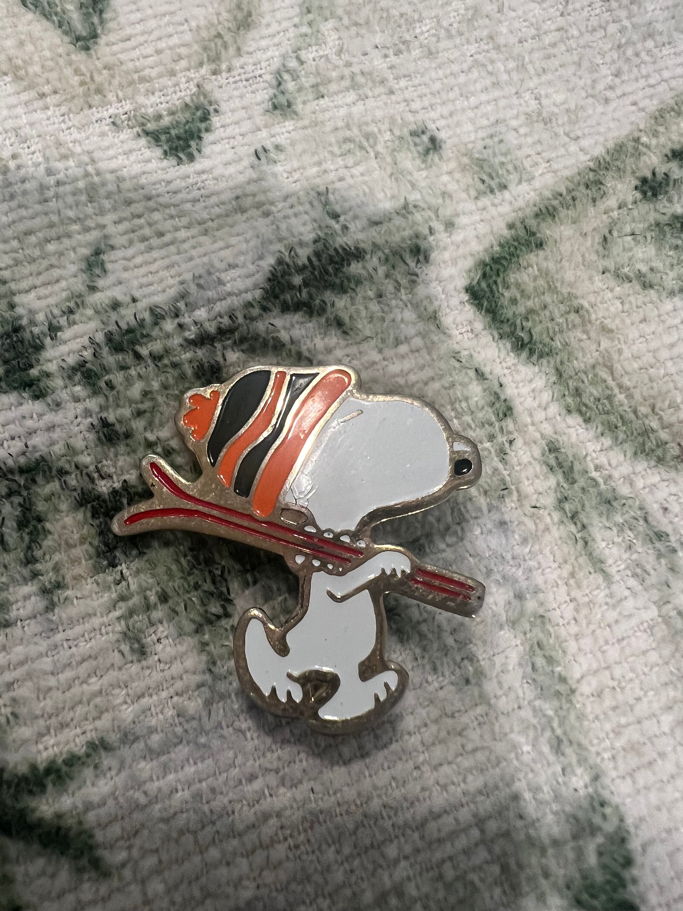 Snoopy Pin - Etsy