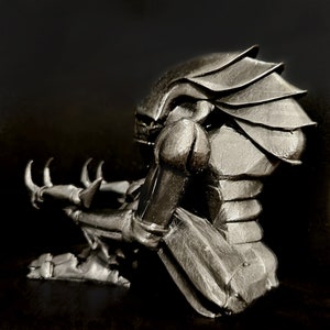 Metroid Prime / Zero Mission Chozo Torizo Statue - Black and Weathered ...