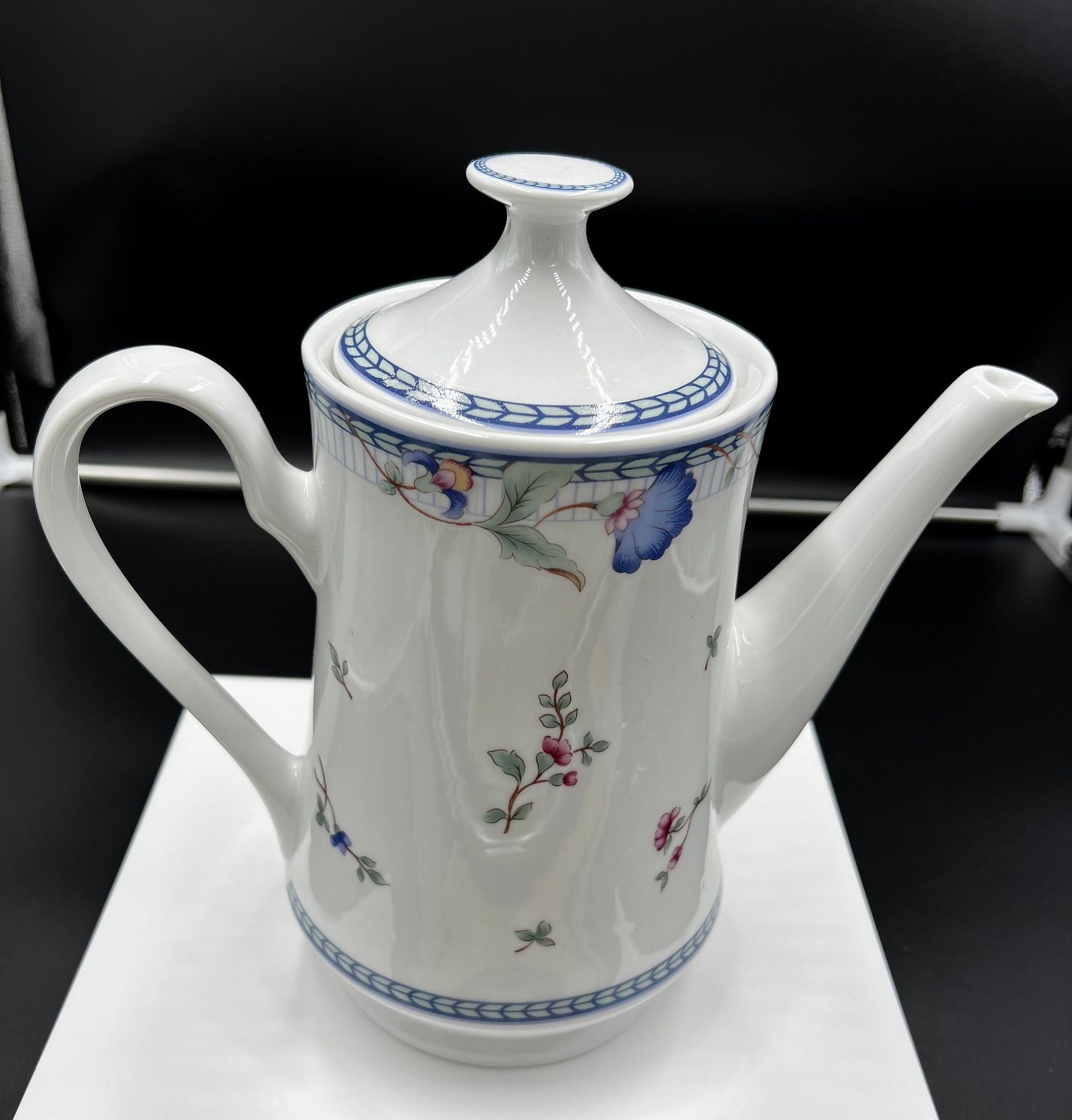 Oneida Blue Lattice Coffee Pot and Lid. - Etsy