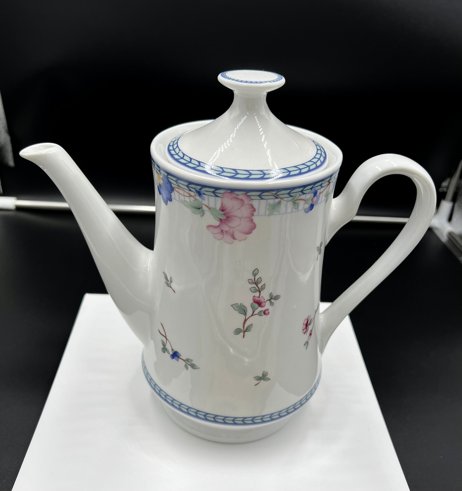 Oneida Blue Lattice Coffee Pot and Lid. - Etsy